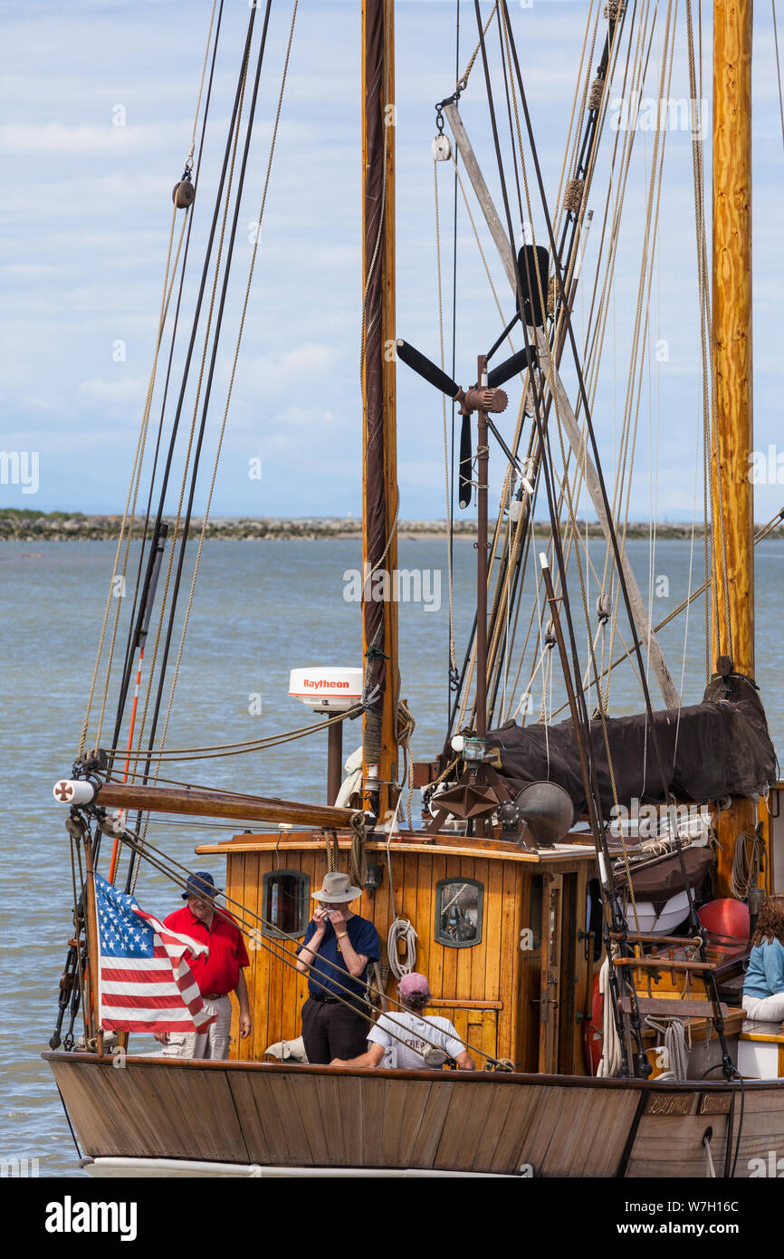 Boat wheelhouse hi-res stock photography and images - Alamy
