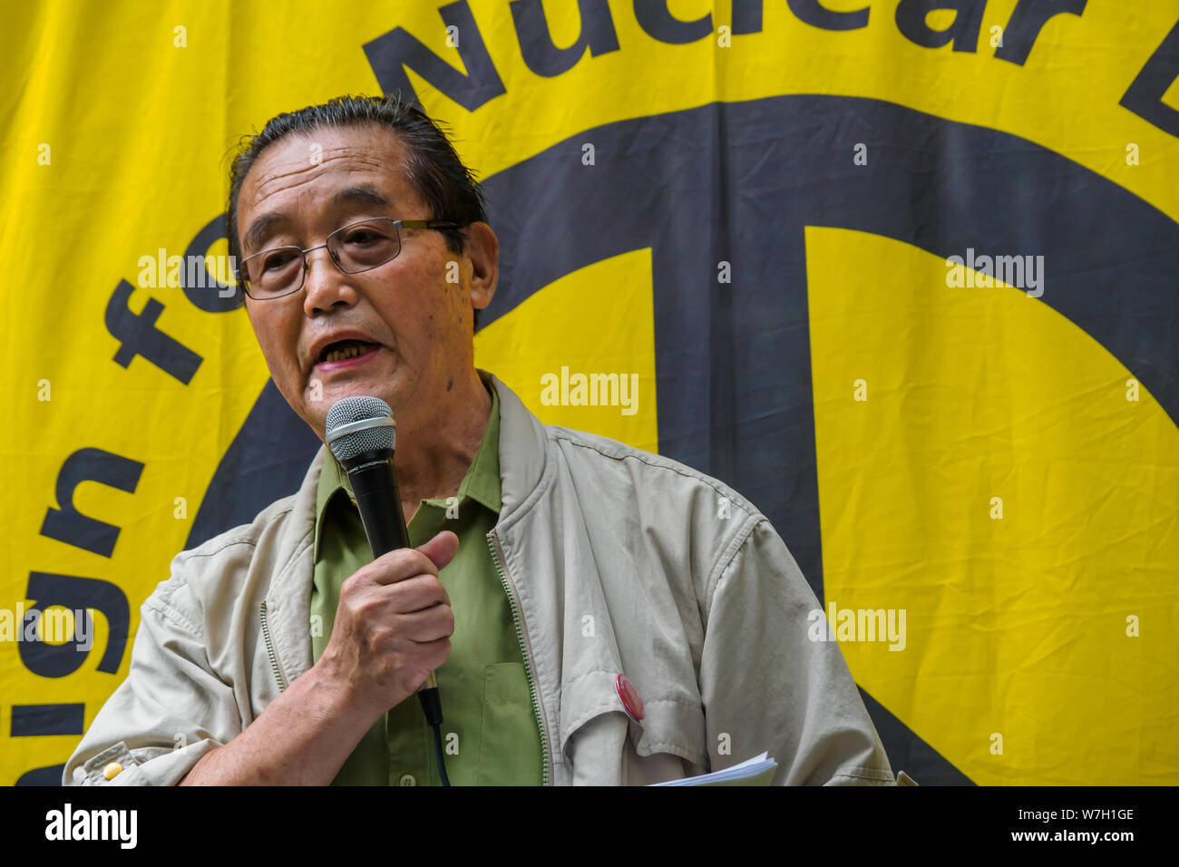 London, UK. 6th August 2019. Shigeo Kobayashi of Japan Against Nuclear reads todays address by ...