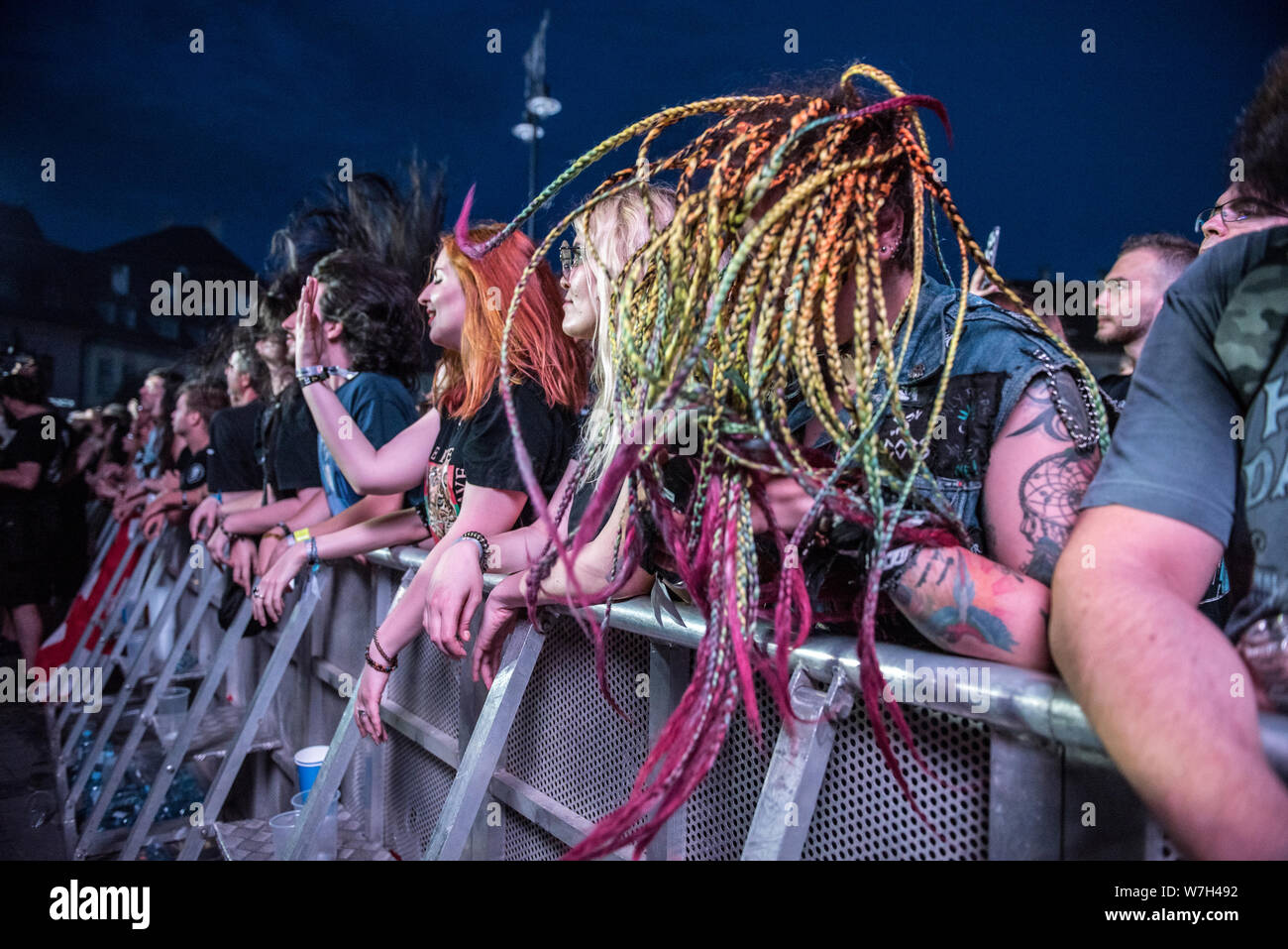 Mosh pit heavy metal hi-res stock photography and images - Alamy