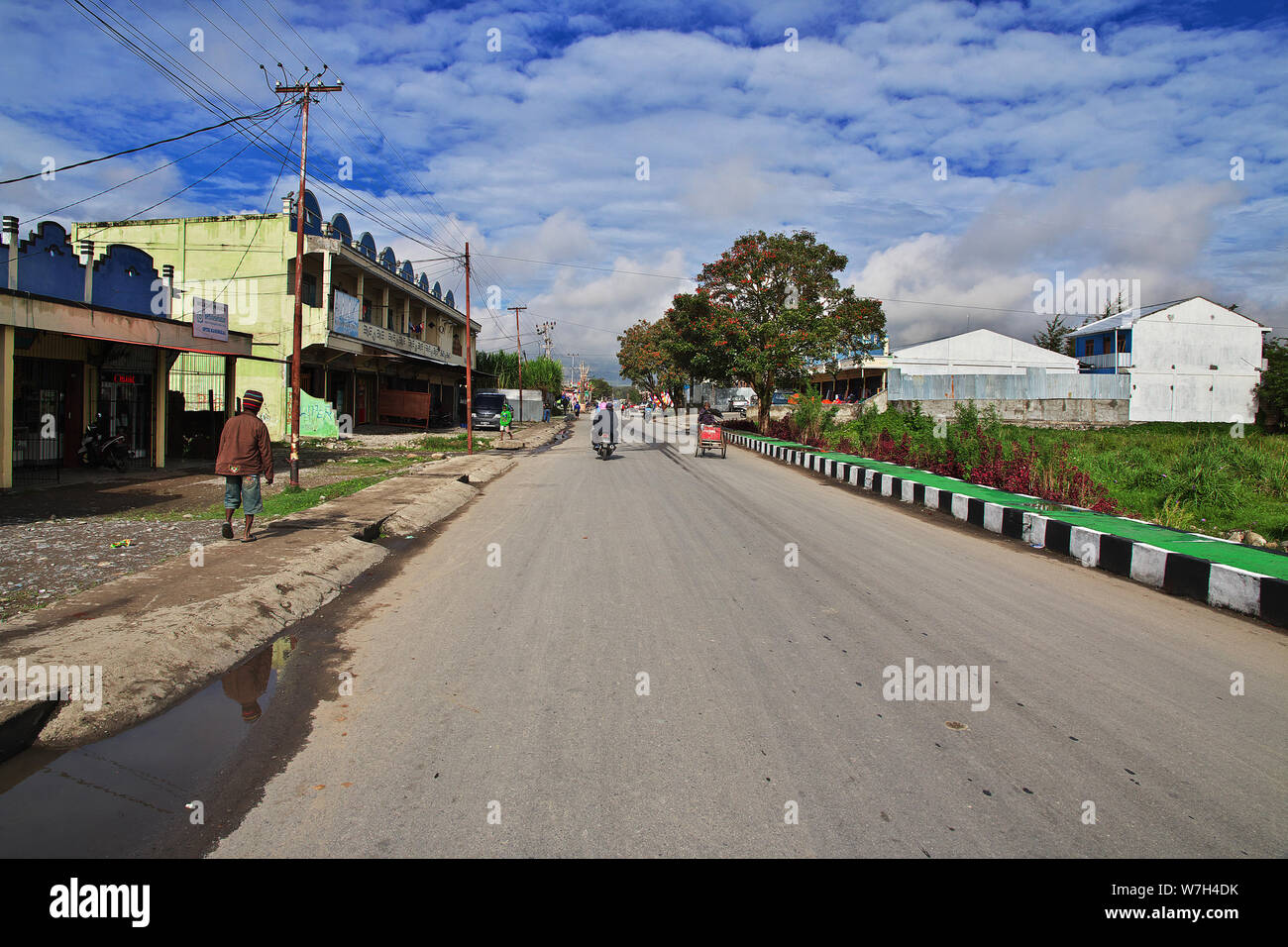 On the street in Wamena city, Papua Stock Photo - Alamy
