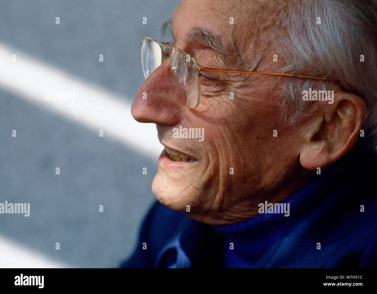 Jacques yves cousteau hi-res stock photography and images - Alamy