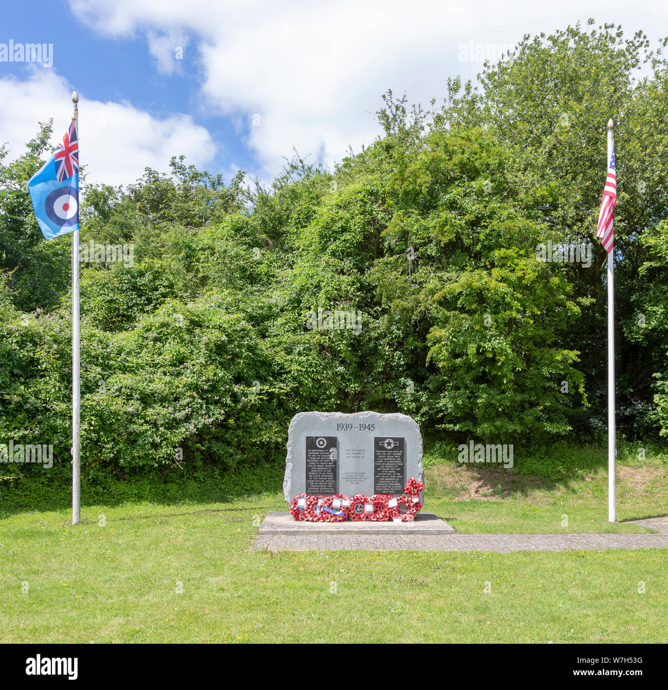 USAF and RAF war memorial 1939-1945, Wattisham airfield, Suffolk ...
