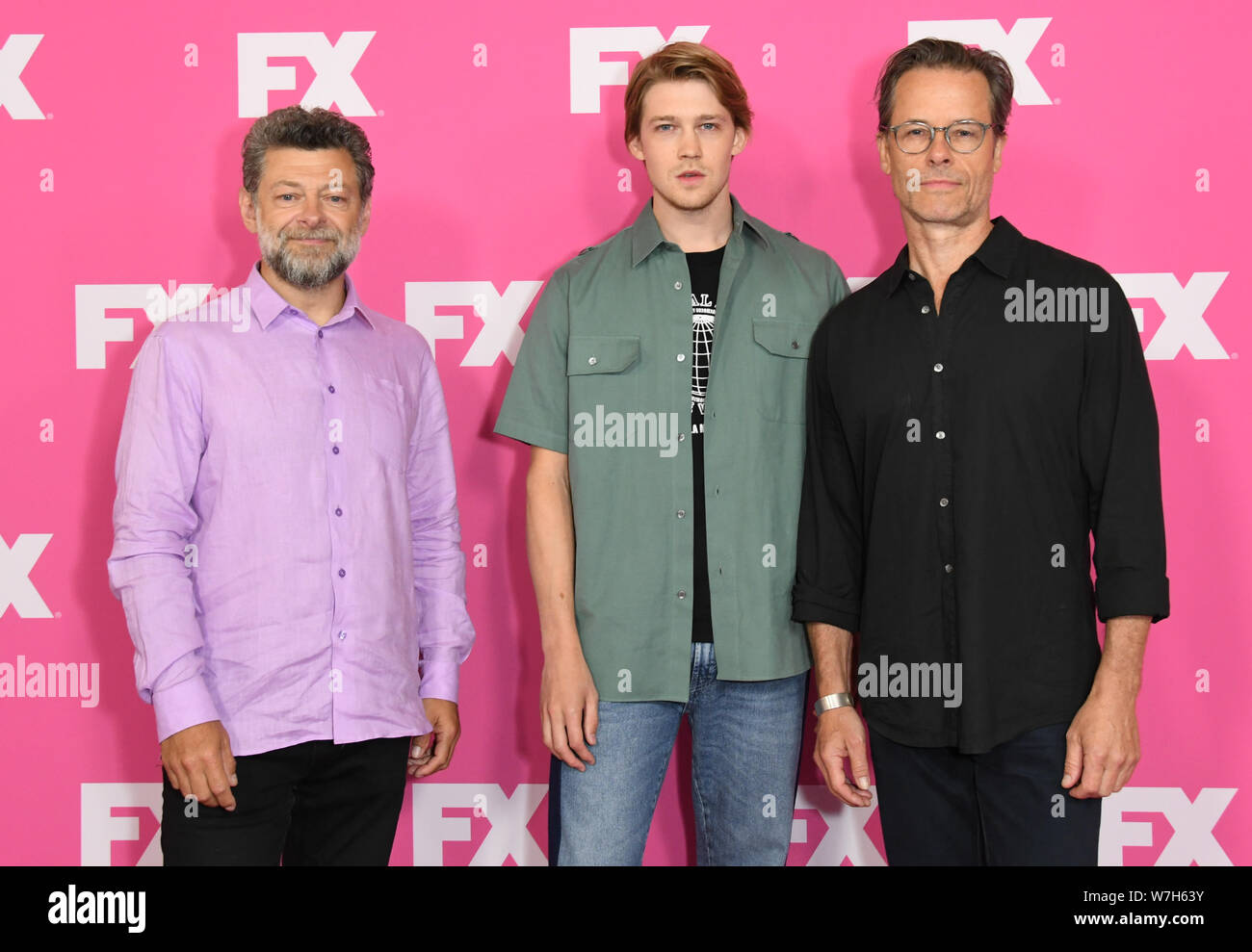 Joe Alwyn Guy Pearce High Resolution Stock Photography and Images - Alamy