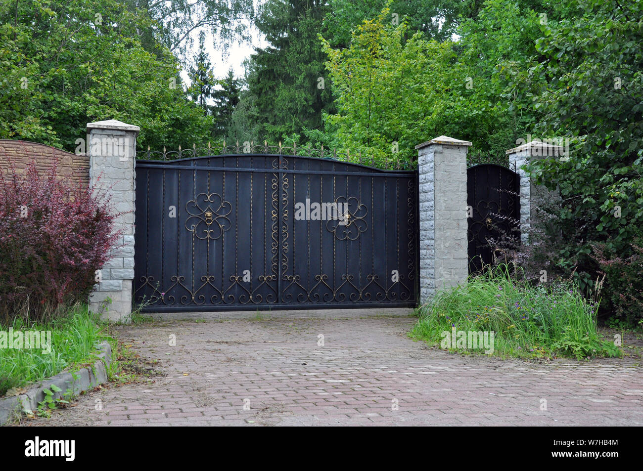 Beautiful House Front Gate