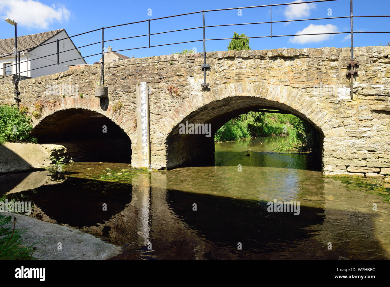 River avon tetbury branch hi-res stock photography and images - Alamy