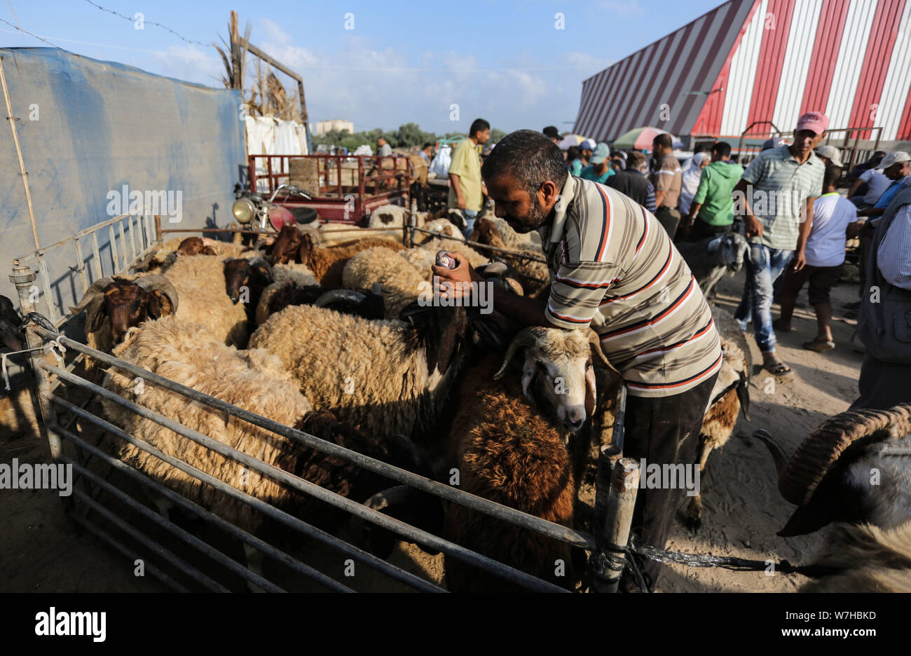Gaza, Bureij camp, Palestine. 5th Aug, 2019. A Palestinian stands among ...