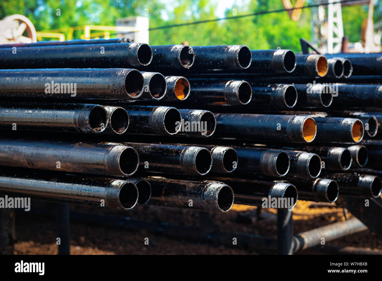 Gas well valve pipeline close hi-res stock photography and images - Alamy