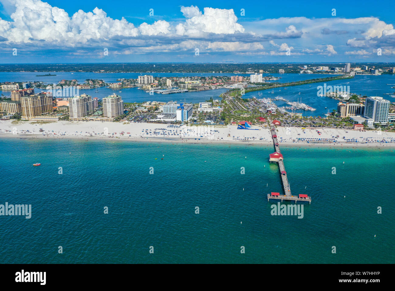 Beautiful white sand, blue turquoise waters of Clearwater Florida ...