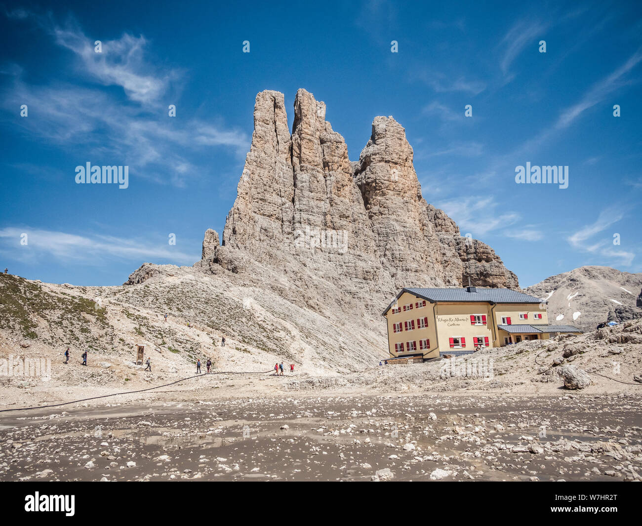 The Rifugio Alberto-Gartl refuge and fabulous towering spires of the ...