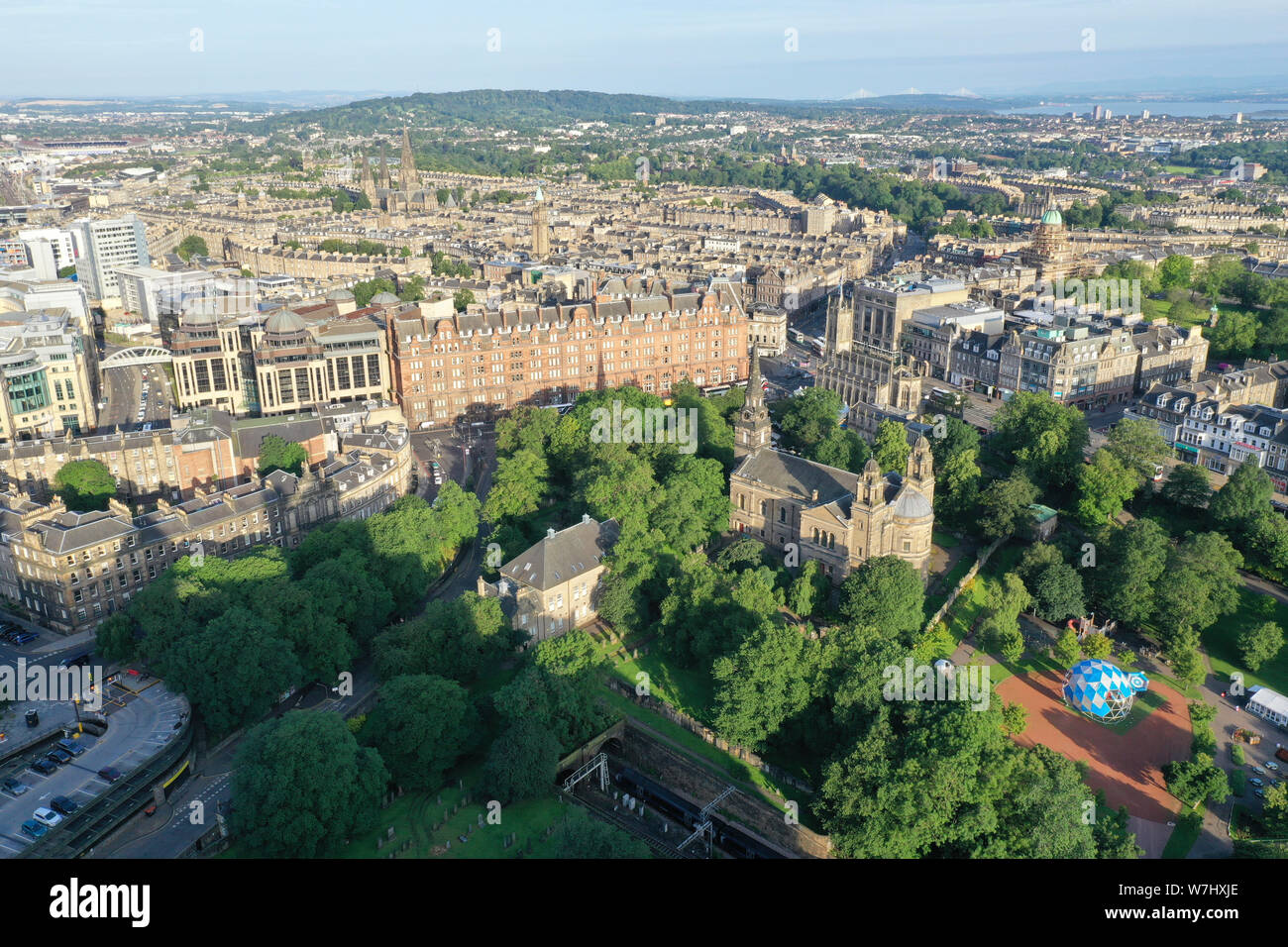 Edinburgh new town aerial hi-res stock photography and images - Alamy