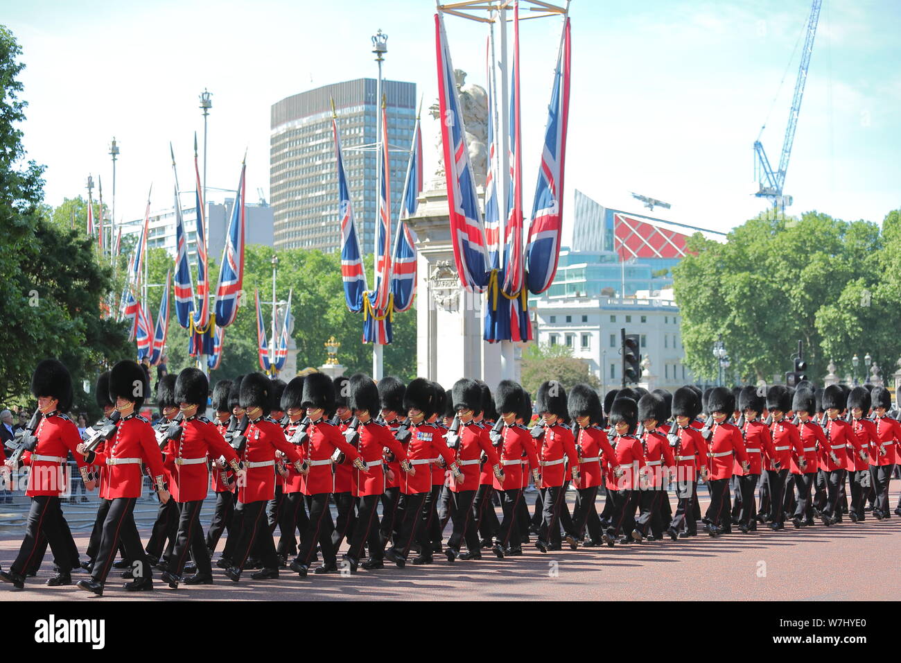 Buckingham palace royal parade London UK Stock Photo - Alamy