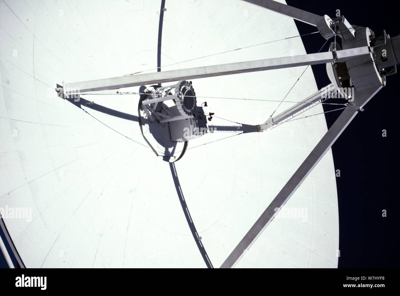 Space network hi-res stock photography and images - Alamy