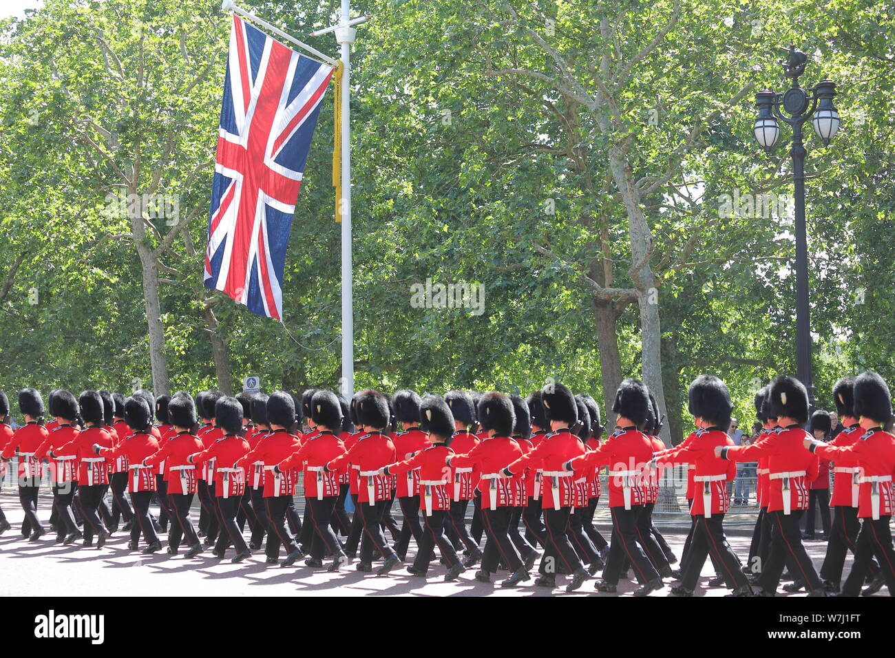 Buckingham palace royal parade London UK Stock Photo - Alamy