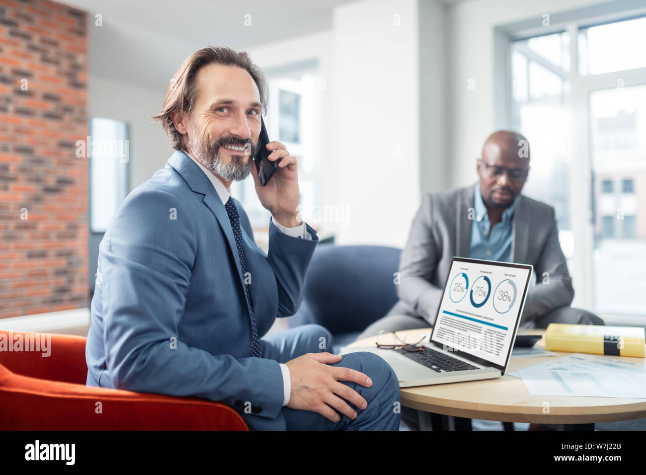 Businessman call center documents hi-res stock photography and images ...