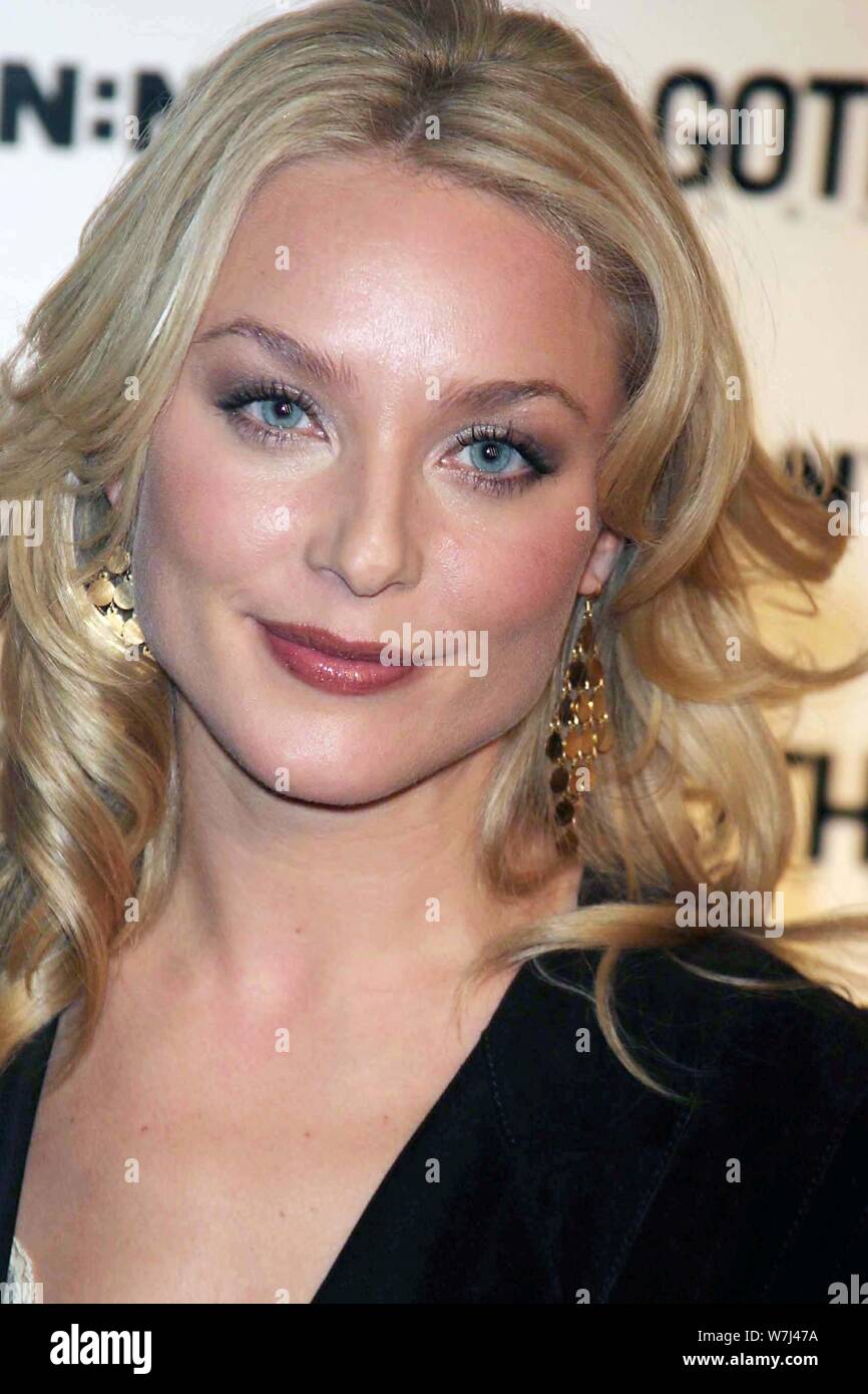 Elizabeth rohm hi-res stock photography and images - Alamy