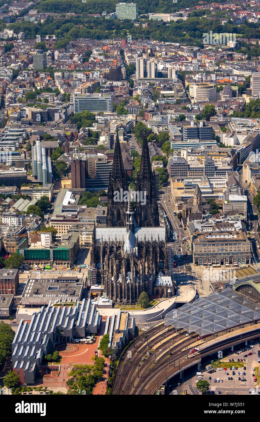 Aerial view, city centre, Cologne Cathedral and Central Station ...