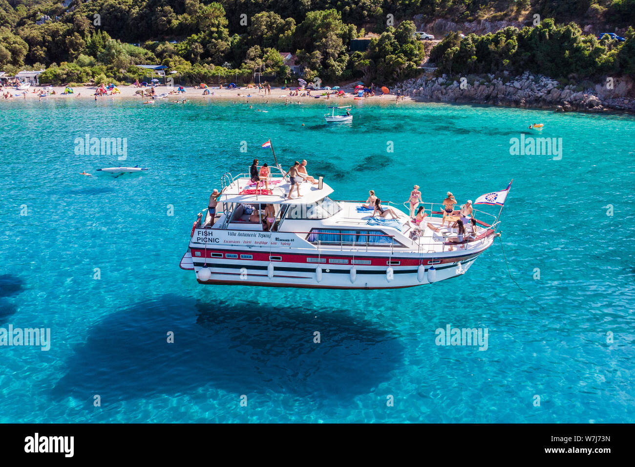 Divna beach at Peljesac peninsula in Croatia Stock Photo - Alamy