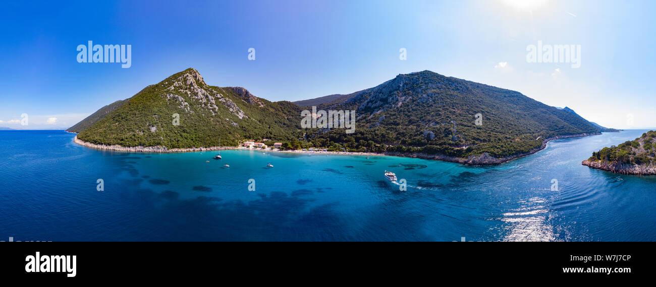 Divna beach at Peljesac peninsula in Croatia Stock Photo - Alamy