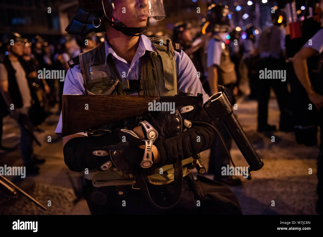 Riot control hi-res stock photography and images - Alamy