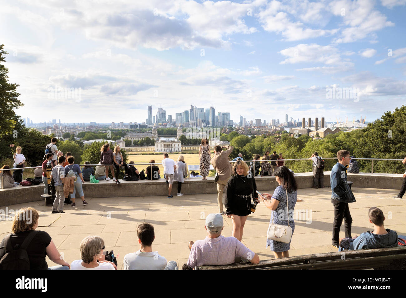 Tourists at the famous viewpoint overlooking Greenwich Park and the Old ...