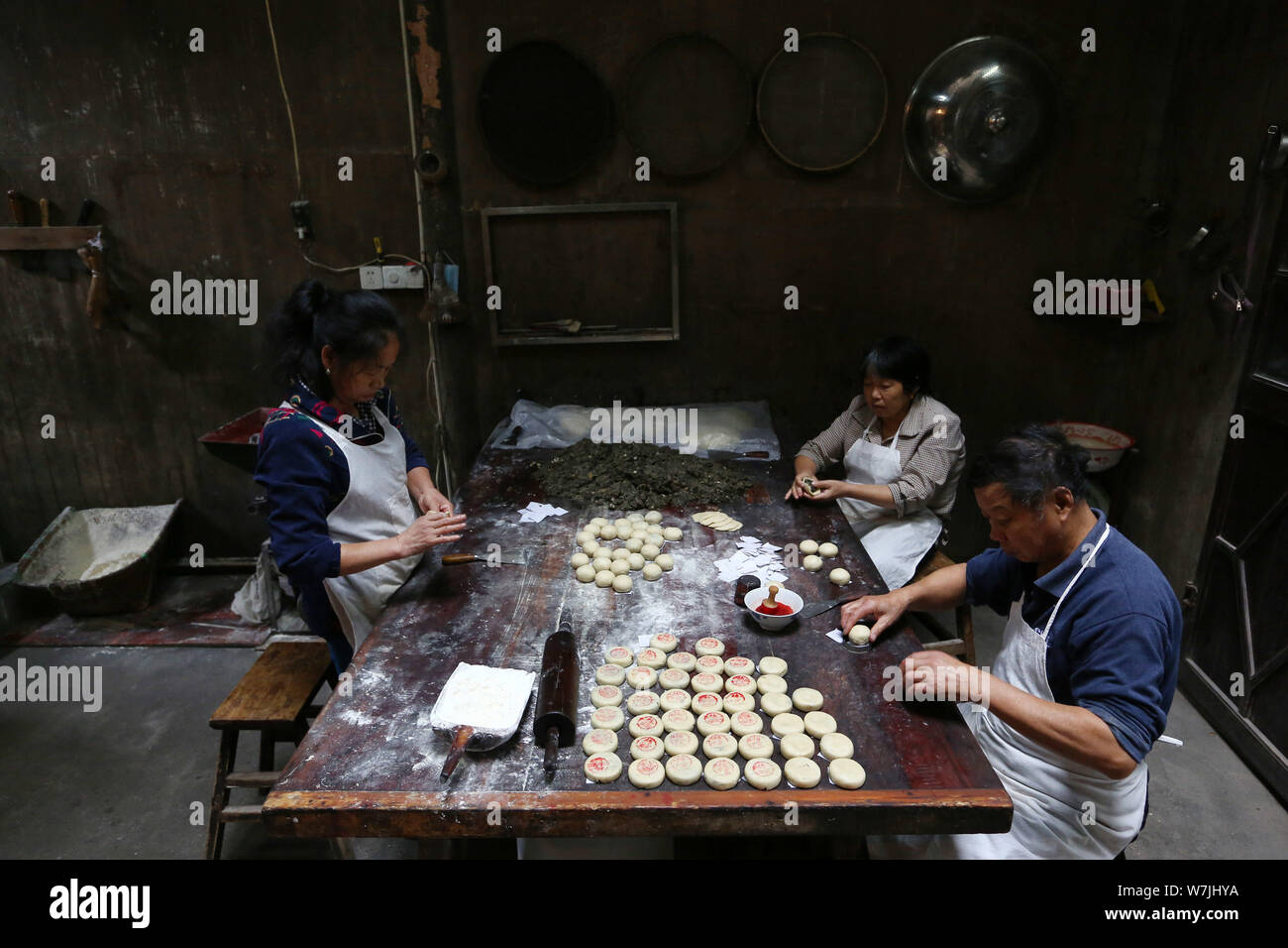Chinese bakery hi-res stock photography and images - Alamy