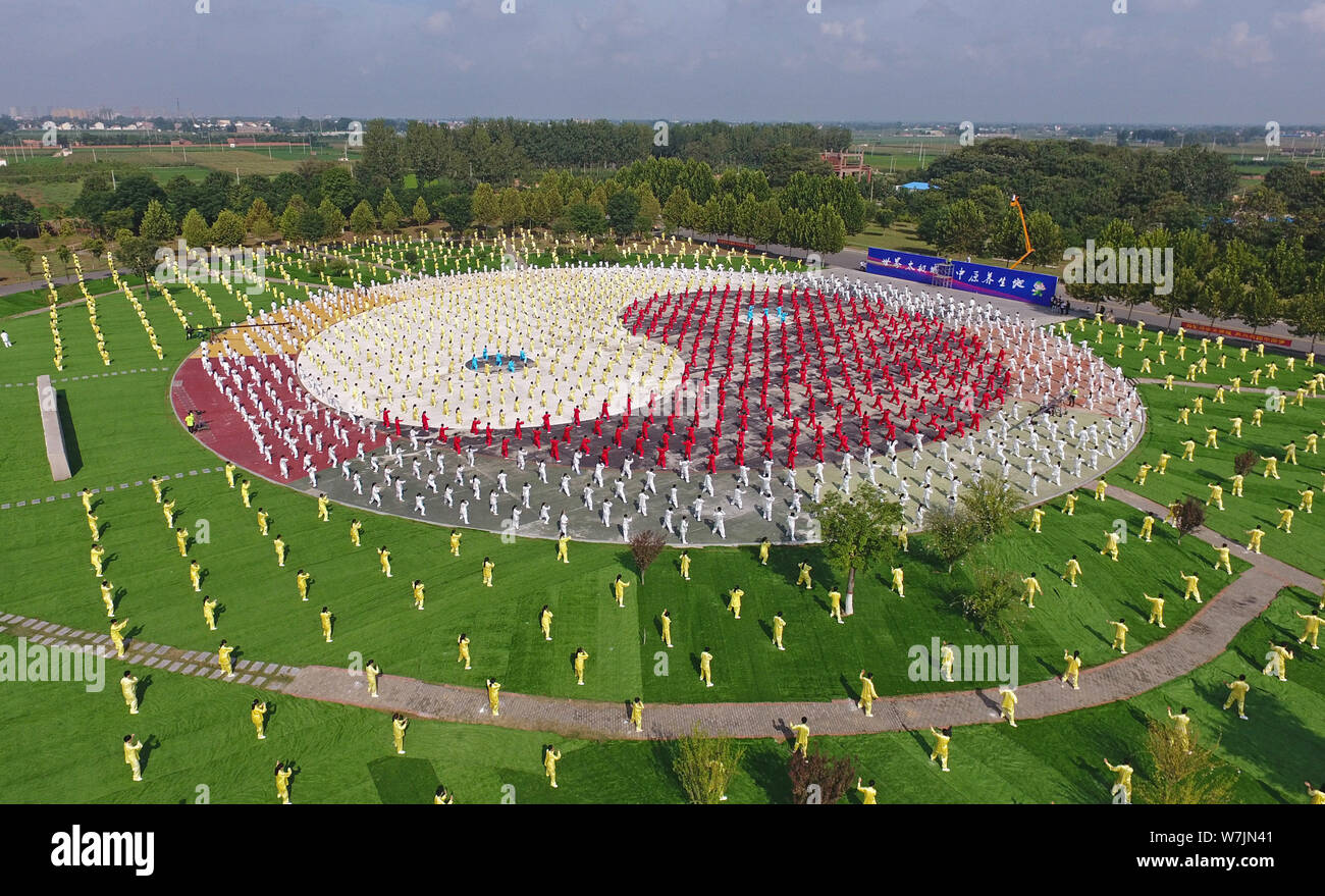 Aerial view of 10,000 enthusiasts featuring the shape of Tai Chi ...