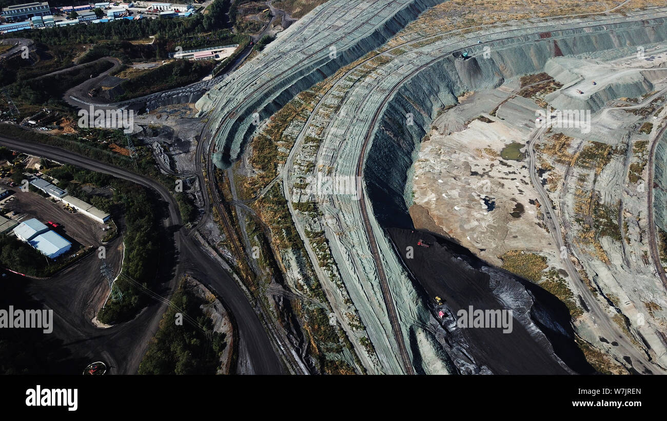 Open pit coal mine liaoning hi-res stock photography and images - Alamy