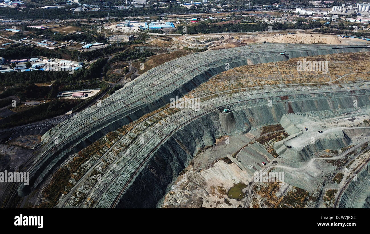 Open pit coal mine liaoning hi-res stock photography and images - Alamy