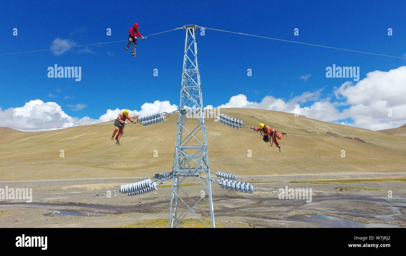 Highest transmission lines hi-res stock photography and images - Alamy