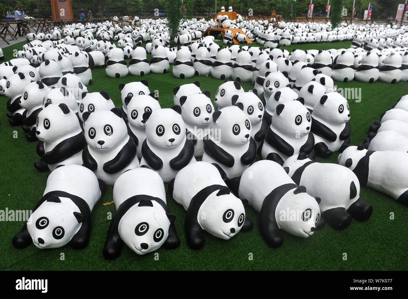 Panda sculptures shopping mall hi-res stock photography and images - Alamy