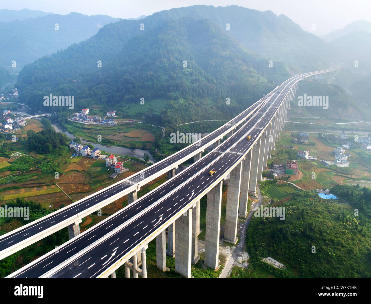 Yongshun hi-res stock photography and images - Alamy