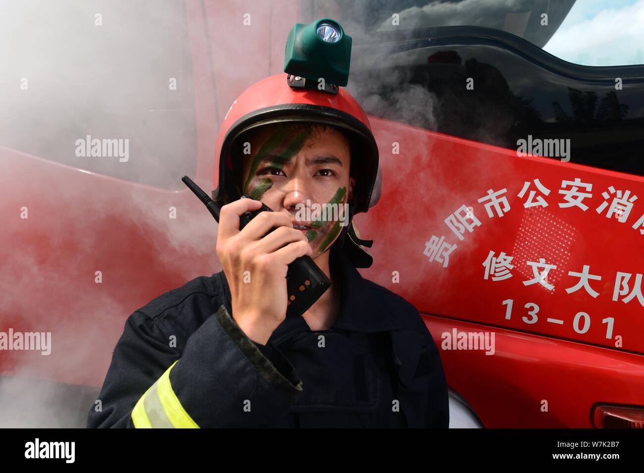 Shooting session hi-res stock photography and images - Alamy