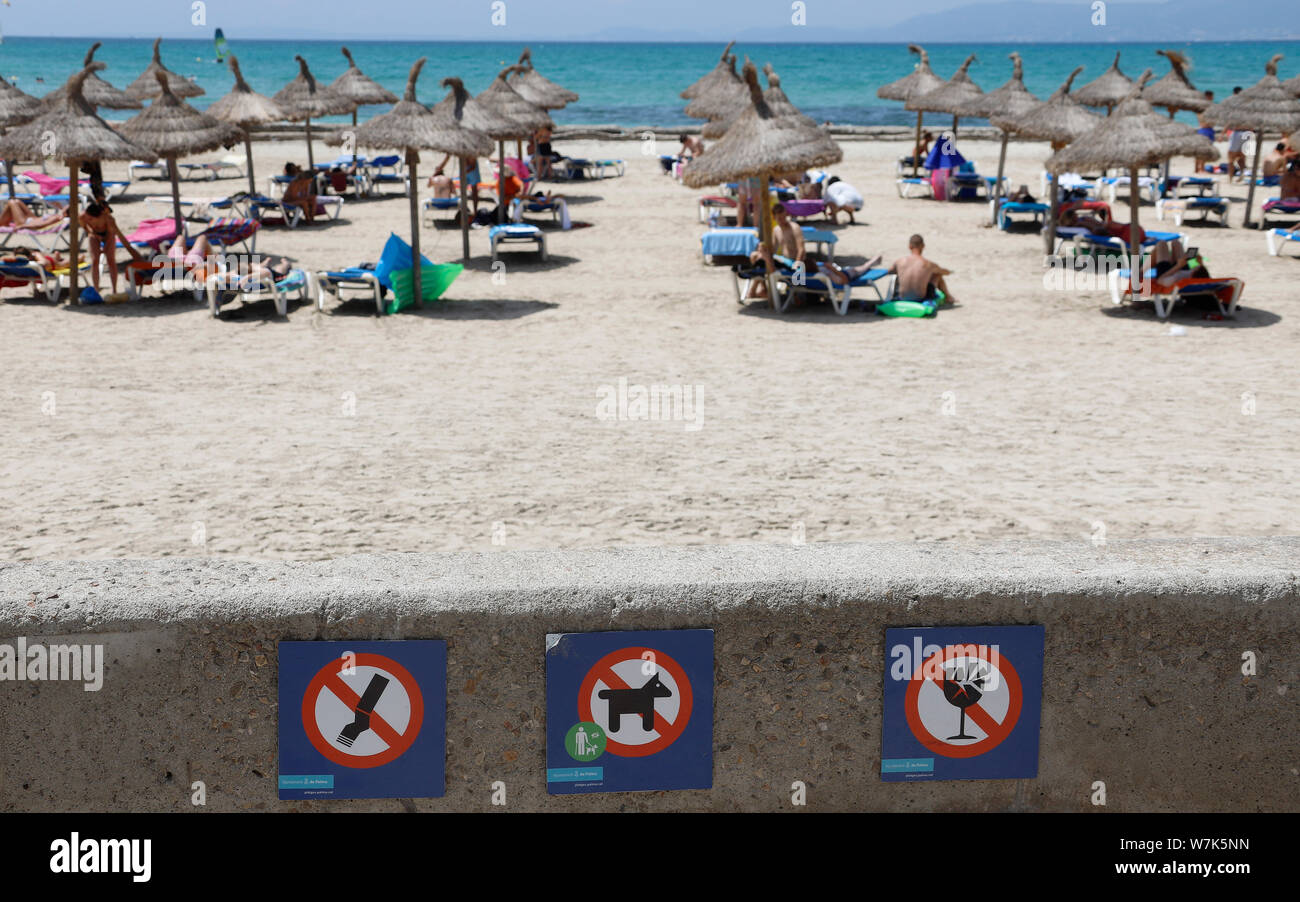 Palma, Spain. 06th Aug, 2019. Prohibition signs are placed at the edge ...