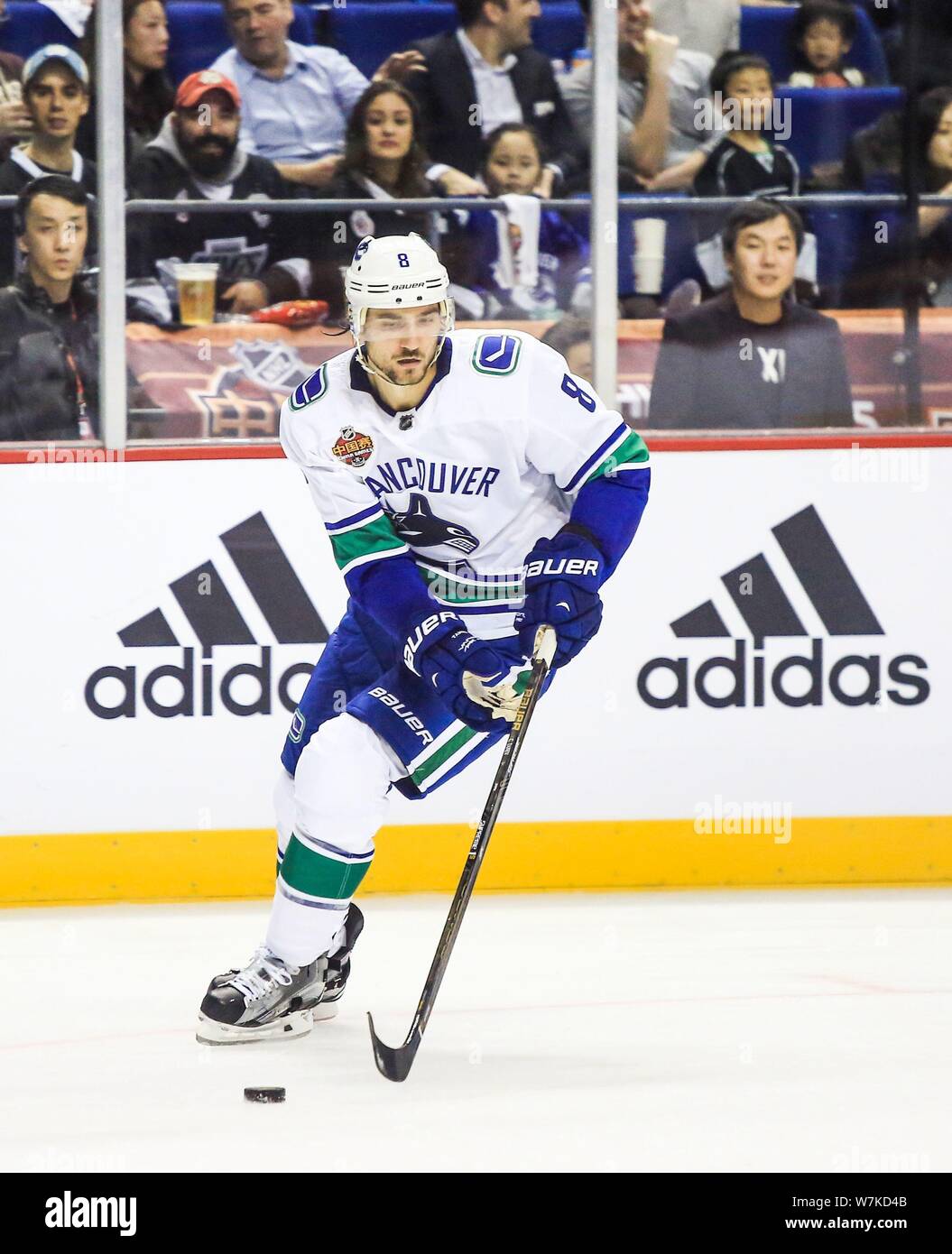 Christopher tanev hi-res stock photography and images - Alamy