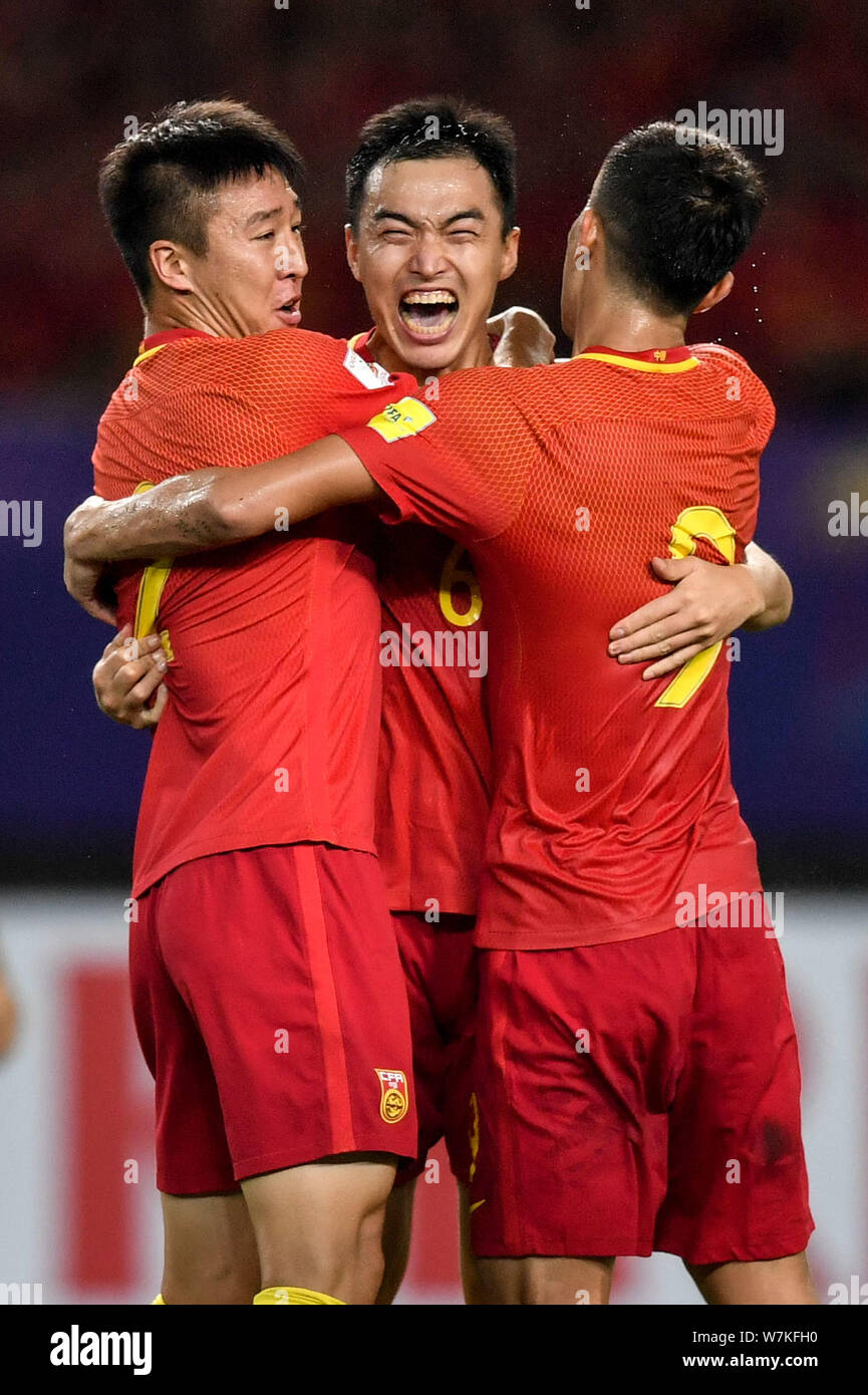 Ren hang hi-res stock photography and images - Alamy