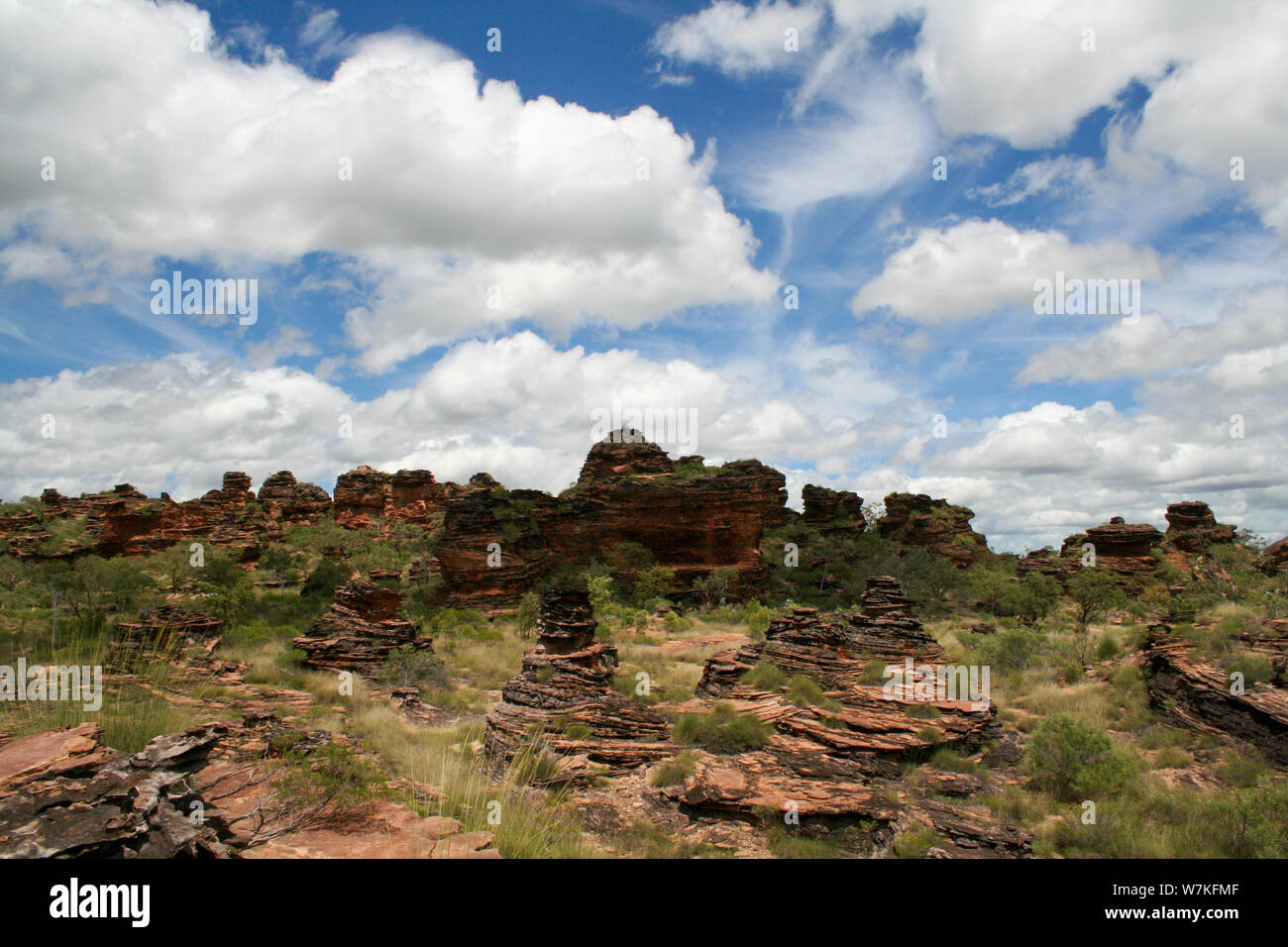 Red rocks in Australian outback Stock Photo - Alamy