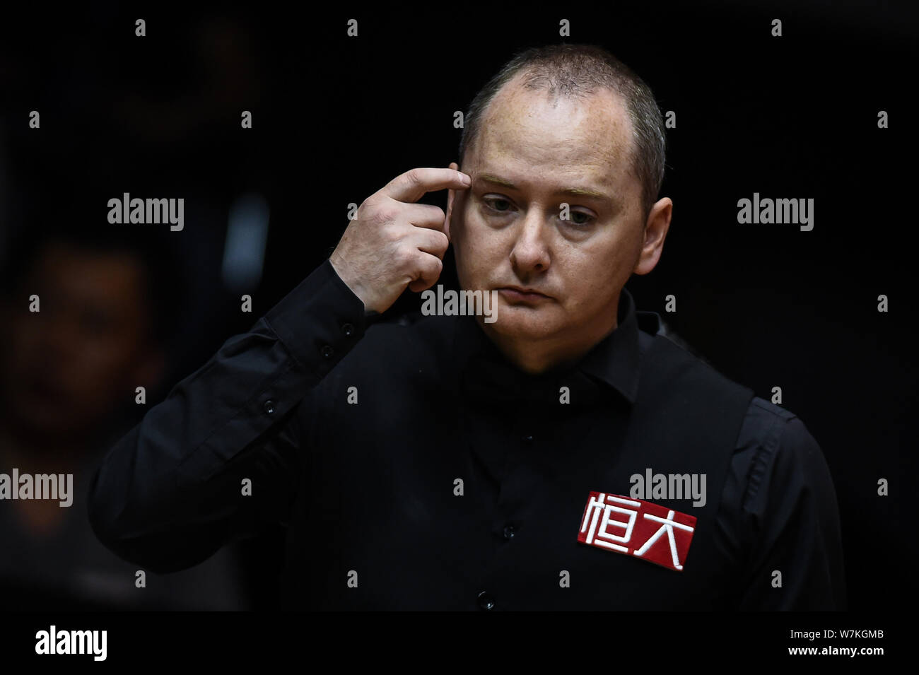 Graeme Dott of Scotland considers a shot to Ronnie O'Sullivan of ...