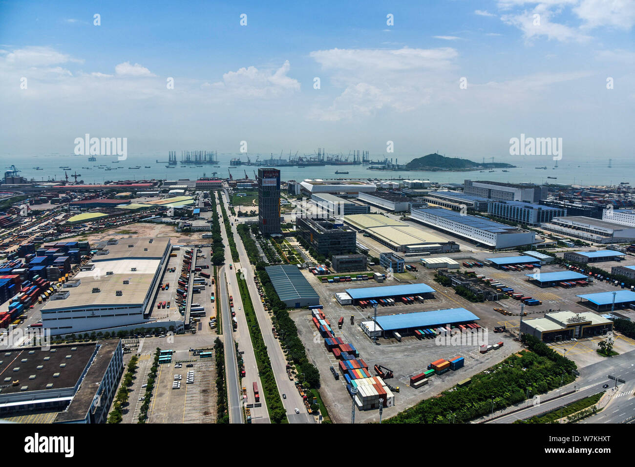 Shekou china hi-res stock photography and images - Alamy