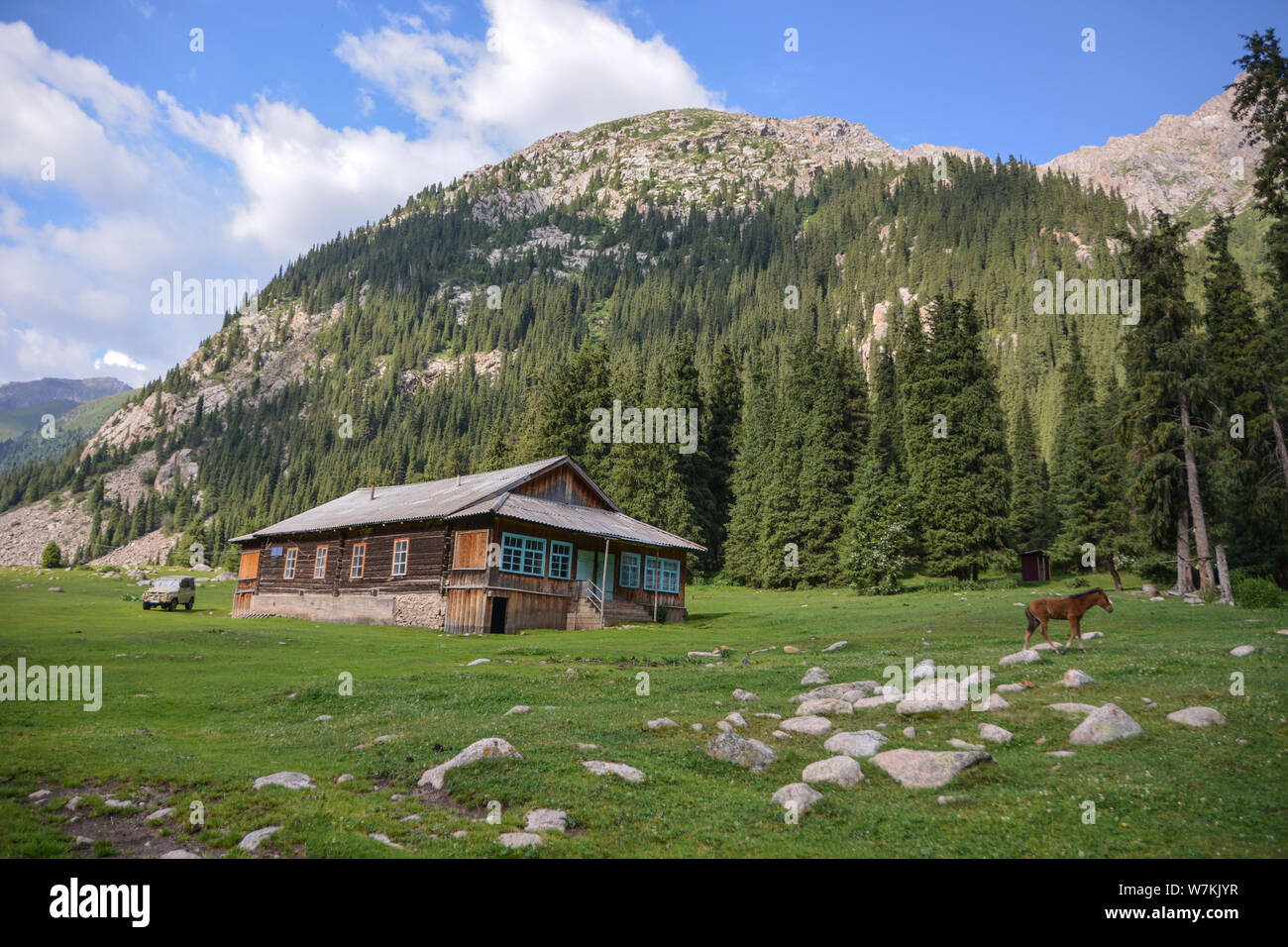 Old wooden hut cabin in mountain at rural fall landscape new forest ...