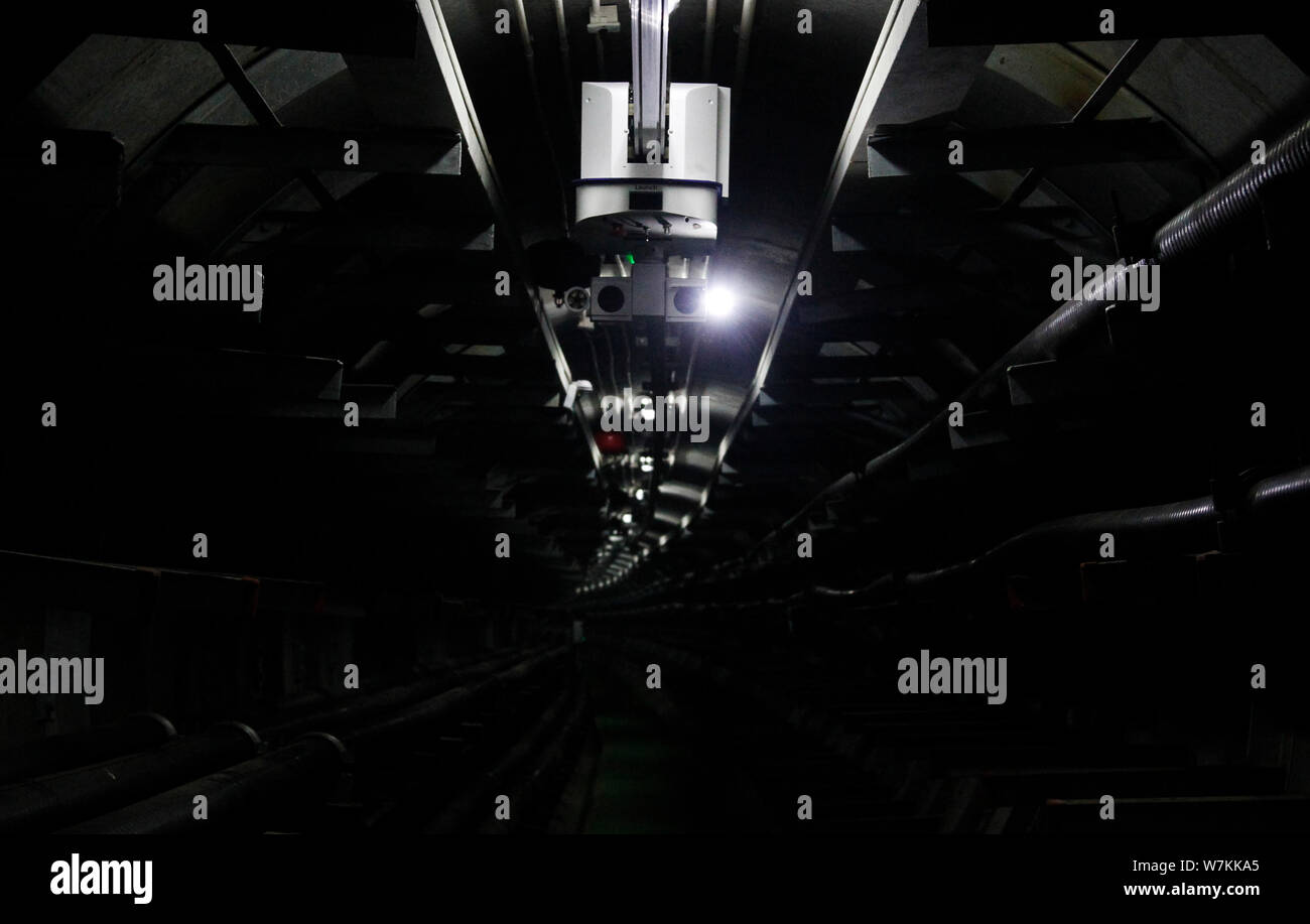 Robot underground tunnel hi-res stock photography and images - Alamy