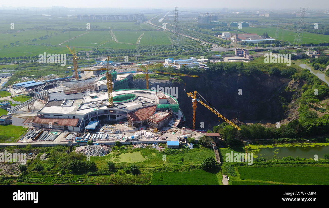 The five-star Shanghai Tianmashan Pit Hotel, also known as the Shimao ...