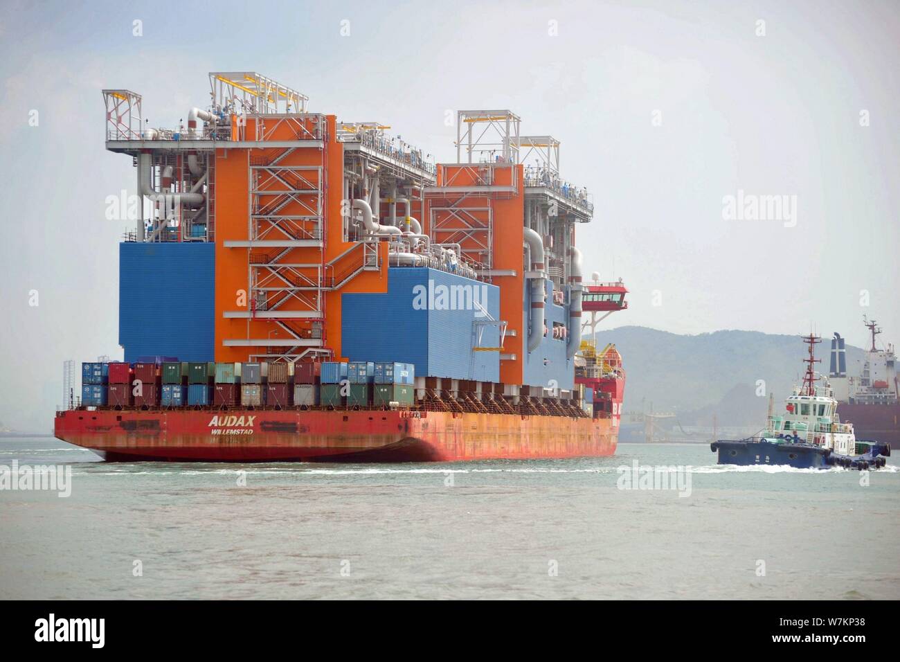 The "Red Box Audax" semi-submersible marine heavy transport vessel ...