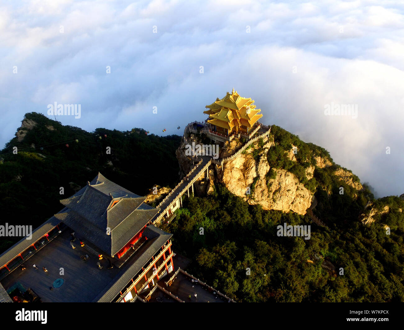 Laojun mountain hi-res stock photography and images - Alamy