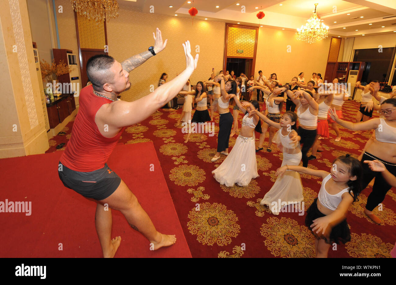 Chinese male belly dancer Guowei, honored as China's Godfather of belly ...