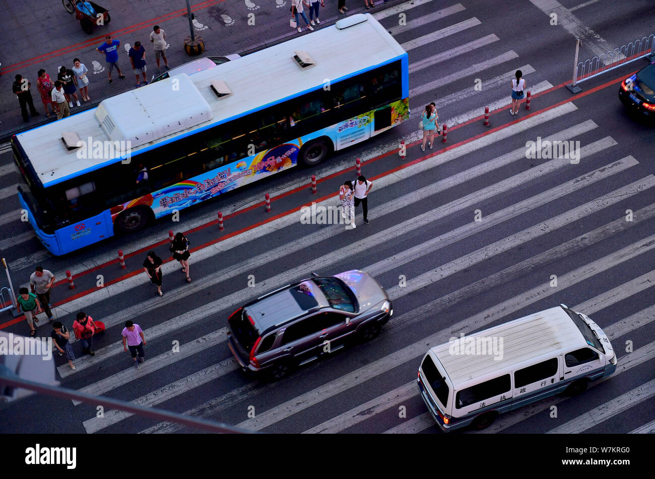 18 meter wide hi-res stock photography and images - Alamy