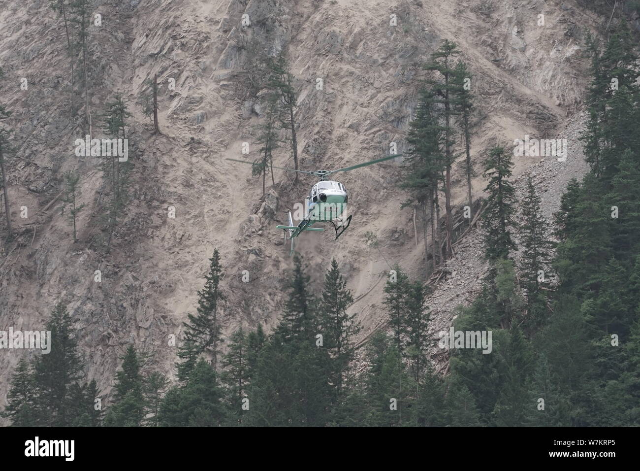 Earthquake helicopter rescue hi-res stock photography and images - Alamy
