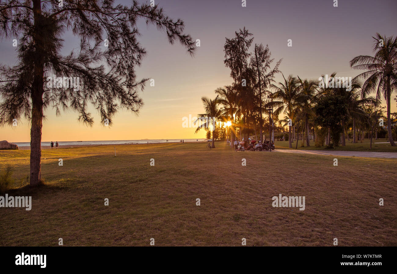 Yazhou bay hi-res stock photography and images - Alamy