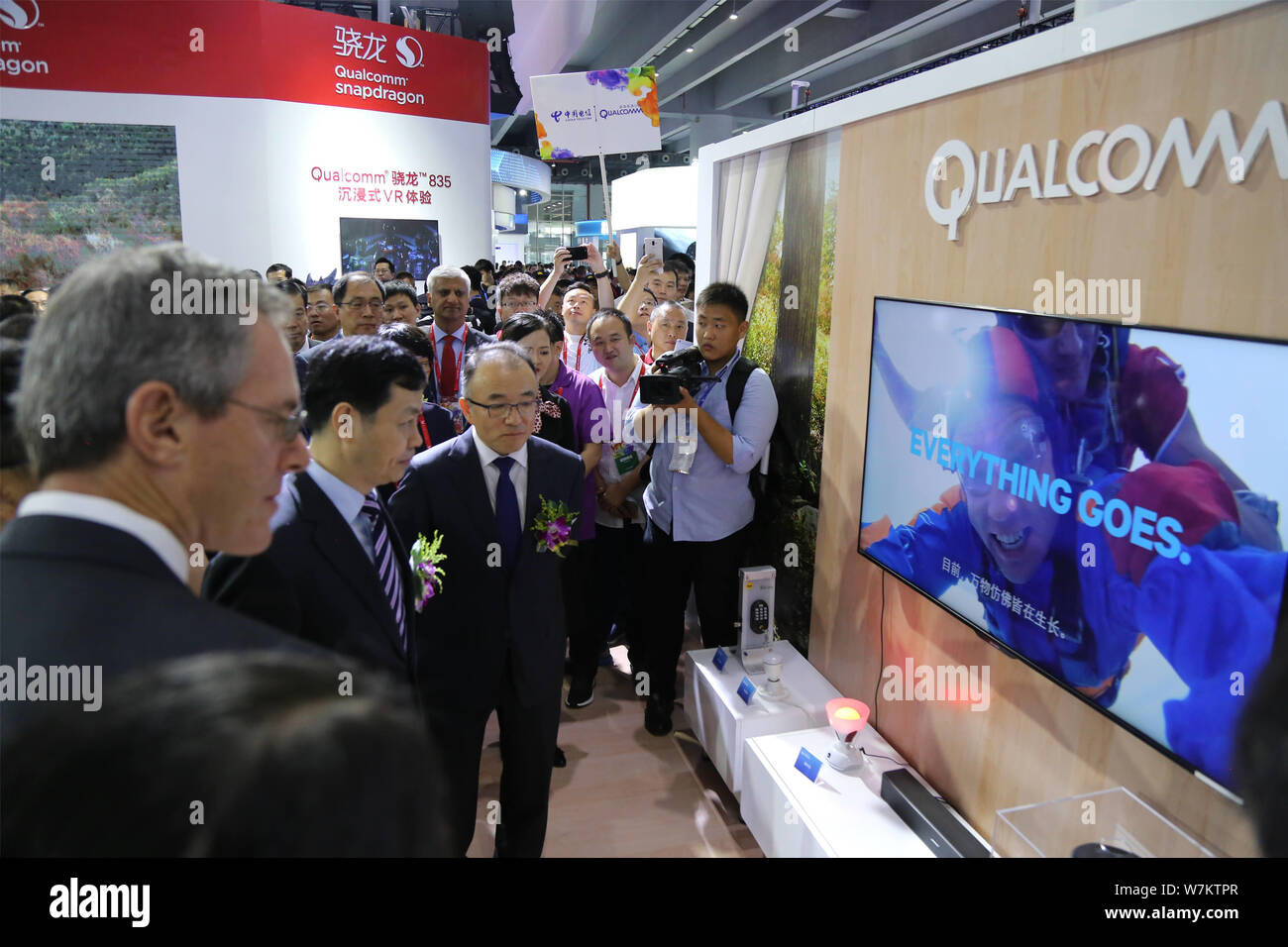 Qualcomm stand hi-res stock photography and images - Alamy