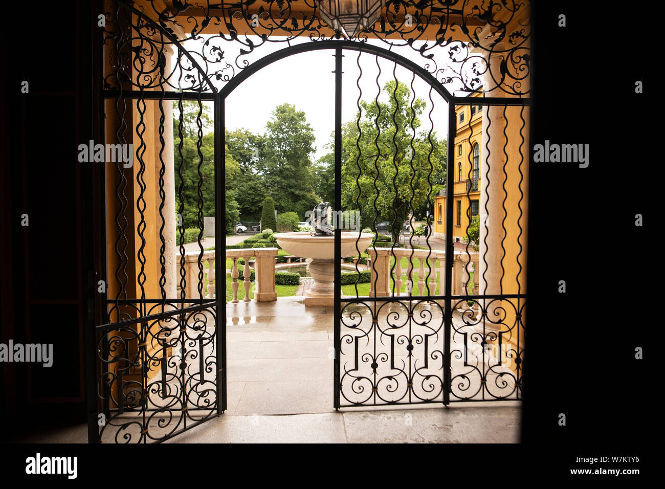 Villa lenbach hi-res stock photography and images - Alamy