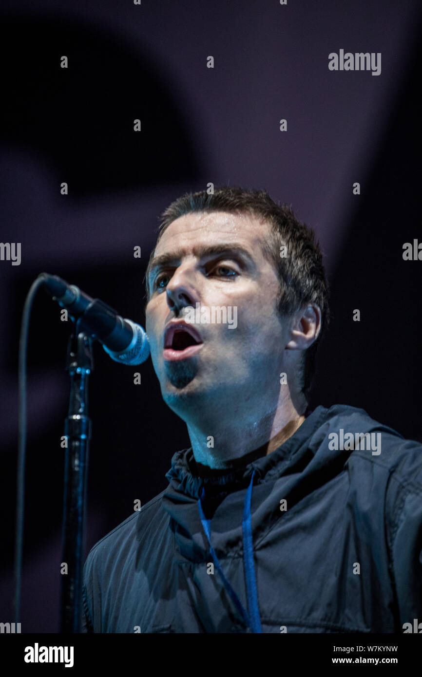 English musician, singer, and songwriter, former lead singer of the ...